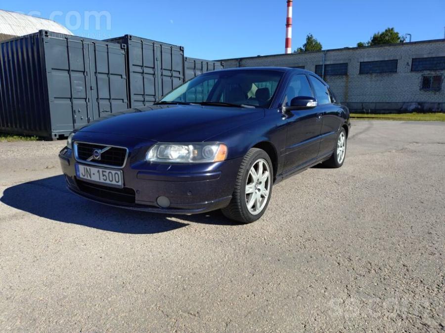 Zils Volvo S60 2009 Rīga, ar dzinēja tilpumu 2.40 L un nobraukumu 329 tūkst. km par 3100 €, foto 1 vietnē AUTOMOTO.COM.LV