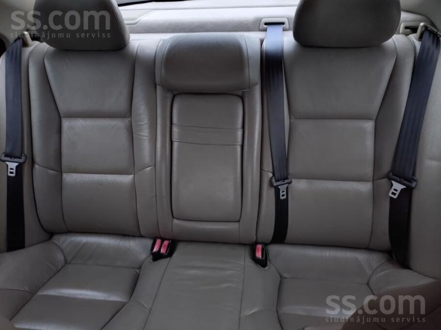 Zils Volvo S60 2009 Rīga, ar dzinēja tilpumu 2.40 L un nobraukumu 329 tūkst. km par 3100 €, foto 10 vietnē AUTOMOTO.COM.LV