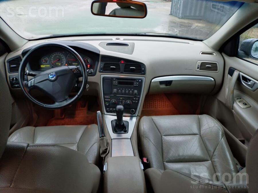 Zils Volvo S60 2009 Rīga, ar dzinēja tilpumu 2.40 L un nobraukumu 329 tūkst. km par 3100 €, foto 13 vietnē AUTOMOTO.COM.LV