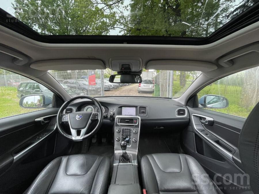 Zils Volvo S60 2010 Rīga, ar dzinēja tilpumu 2.00 L un nobraukumu 281 tūkst. km par 5990 €, foto 19 vietnē AUTOMOTO.COM.LV