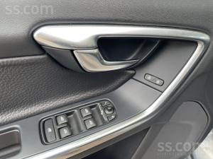 Zils Volvo S60 2010 Rīga, ar dzinēja tilpumu 2.00 L un nobraukumu 281 tūkst. km par 5990 €, foto 30 vietnē AUTOMOTO.COM.LV
