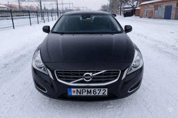 Zils Volvo S60 2010 Šauļi, ar dzinēja tilpumu 1.98 L un nobraukumu 380 tūkst. km par 5350 €, foto 2 vietnē AUTOMOTO.COM.LV