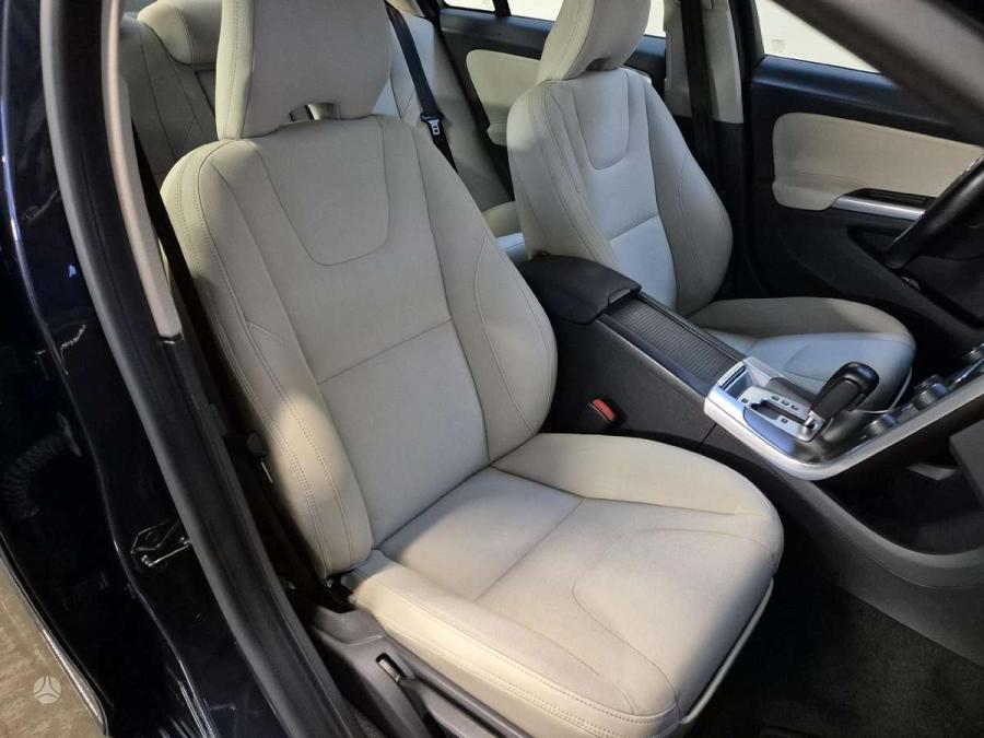 Zils Volvo S60 2010 Raseiniai, ar dzinēja tilpumu 1.98 L un nobraukumu 318 tūkst. km par 6200 €, foto 21 vietnē AUTOMOTO.COM.LV