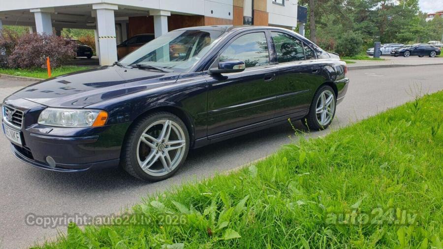 Blue Volvo S60 2010 in Tallinn, with an engine capacity of 2.40 L and mileage of 312 thousand km for 5200 €, photo 22 on AUTOMOTO.COM.LV