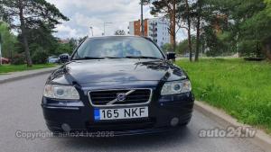Blue Volvo S60 2010 in Tallinn, with an engine capacity of 2.40 L and mileage of 312 thousand km for 5200 €, photo 26 on AUTOMOTO.COM.LV