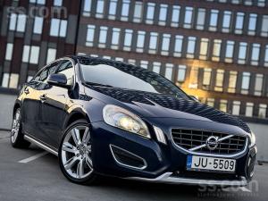 Zils Volvo S60 2010 Rīga, ar dzinēja tilpumu 2.40 L un nobraukumu 291 tūkst. km par 5000 €, foto 7 vietnē AUTOMOTO.COM.LV