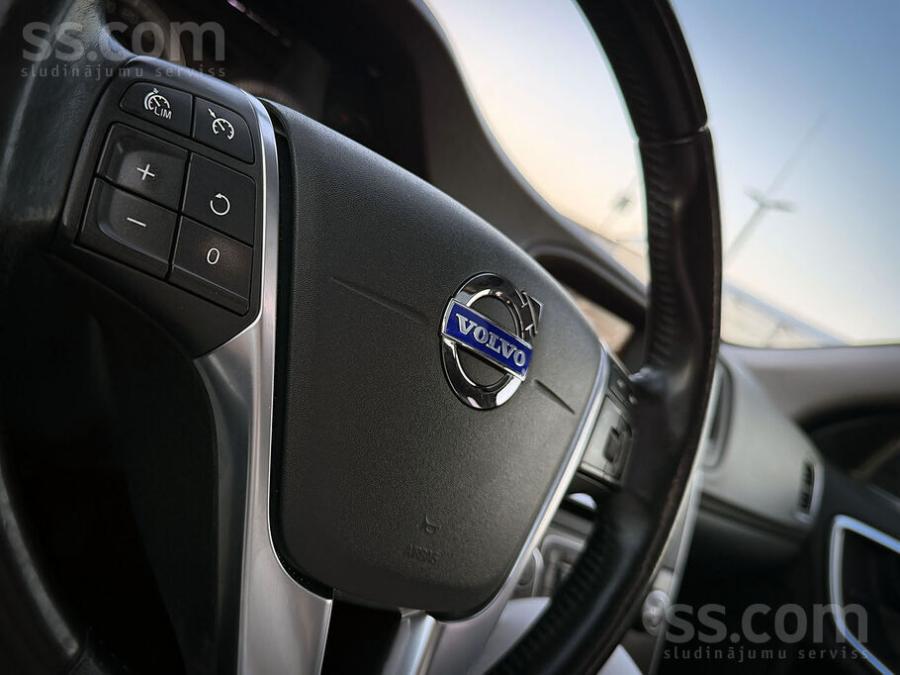 Zils Volvo S60 2010 Rīga, ar dzinēja tilpumu 2.40 L un nobraukumu 291 tūkst. km par 5000 €, foto 18 vietnē AUTOMOTO.COM.LV