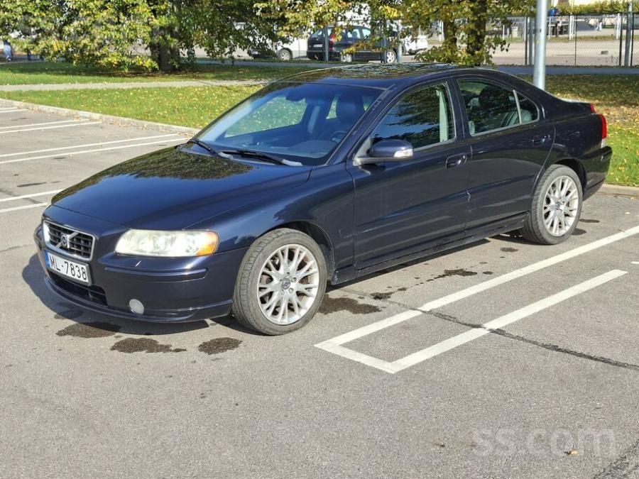 Zils Volvo S60 2010 Rīga, ar dzinēja tilpumu 2.40 L un nobraukumu 280 tūkst. km par 3100 €, foto 1 vietnē AUTOMOTO.COM.LV