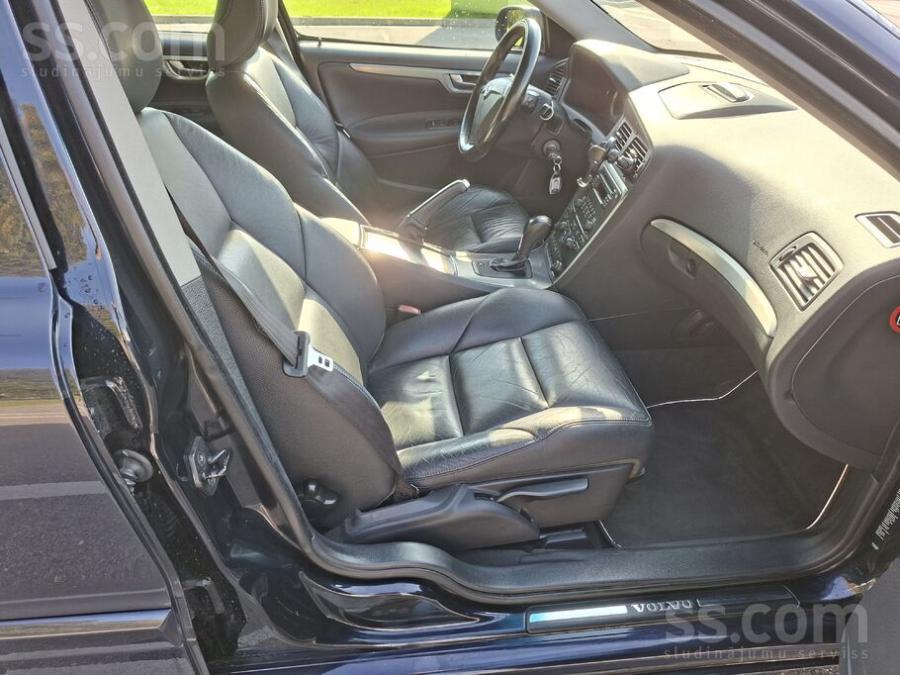 Zils Volvo S60 2010 Rīga, ar dzinēja tilpumu 2.40 L un nobraukumu 280 tūkst. km par 3100 €, foto 10 vietnē AUTOMOTO.COM.LV