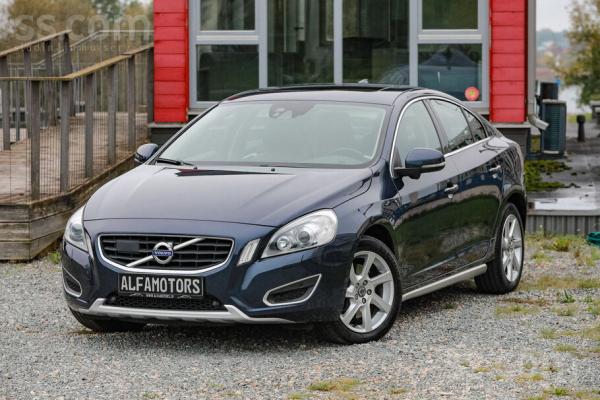 Zils Volvo S60 2010 Rīga, ar dzinēja tilpumu 2.40 L un nobraukumu 223 tūkst. km par 6790 €, foto 1 vietnē AUTOMOTO.COM.LV