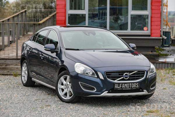 Zils Volvo S60 2010 Rīga, ar dzinēja tilpumu 2.40 L un nobraukumu 223 tūkst. km par 6790 €, foto 3 vietnē AUTOMOTO.COM.LV