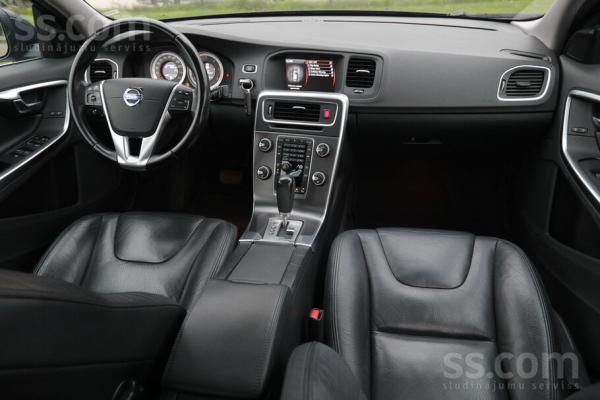 Zils Volvo S60 2010 Rīga, ar dzinēja tilpumu 2.40 L un nobraukumu 223 tūkst. km par 6790 €, foto 7 vietnē AUTOMOTO.COM.LV