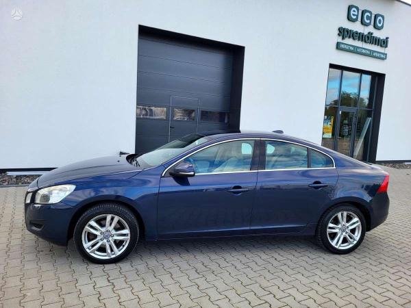 Blue Volvo S60 2011 in Siauliai, with an engine capacity of 1.60 L and mileage of 370 thousand km for 3950 €, photo 4 on AUTOMOTO.COM.LV