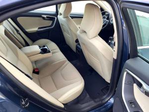 Zils Volvo S60 2011 Šauļi, ar dzinēja tilpumu 1.60 L un nobraukumu 370 tūkst. km par 3950 €, foto 10 vietnē AUTOMOTO.COM.LV