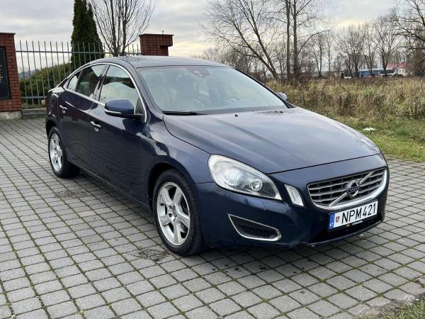 Blue Volvo S60 2011 in Klaipeda, with an engine capacity of 2.95 L and mileage of 130 thousand km for 3999 €, photo 3 on AUTOMOTO.COM.LV