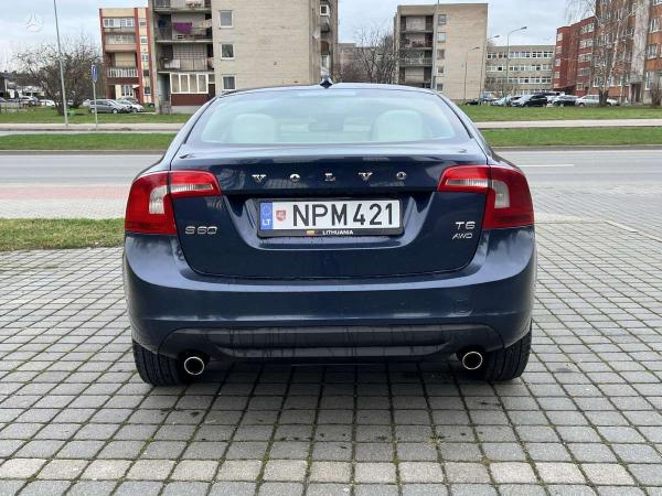 Blue Volvo S60 2011 in Klaipeda, with an engine capacity of 2.95 L and mileage of 130 thousand km for 3999 €, photo 6 on AUTOMOTO.COM.LV