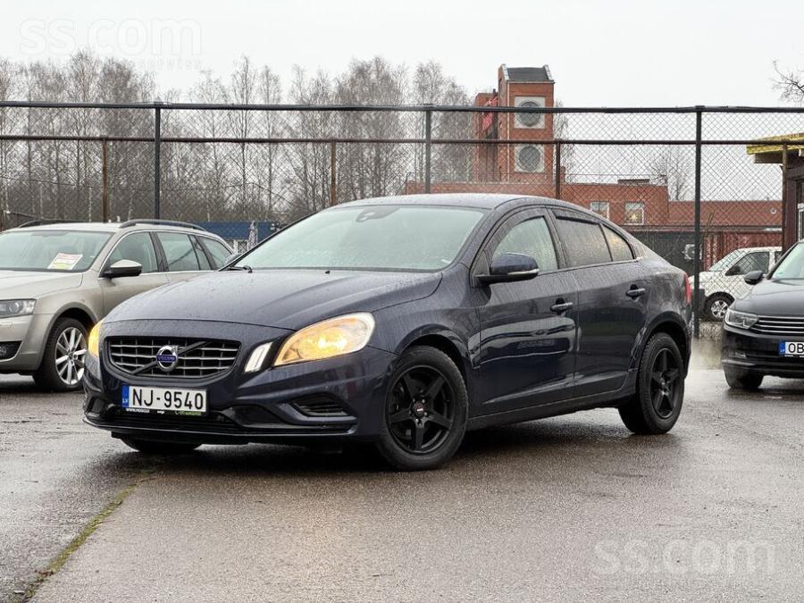 Zils Volvo S60 2011 Rīga, ar dzinēja tilpumu 2.00 L un nobraukumu 242 tūkst. km par 6700 €, foto 1 vietnē AUTOMOTO.COM.LV