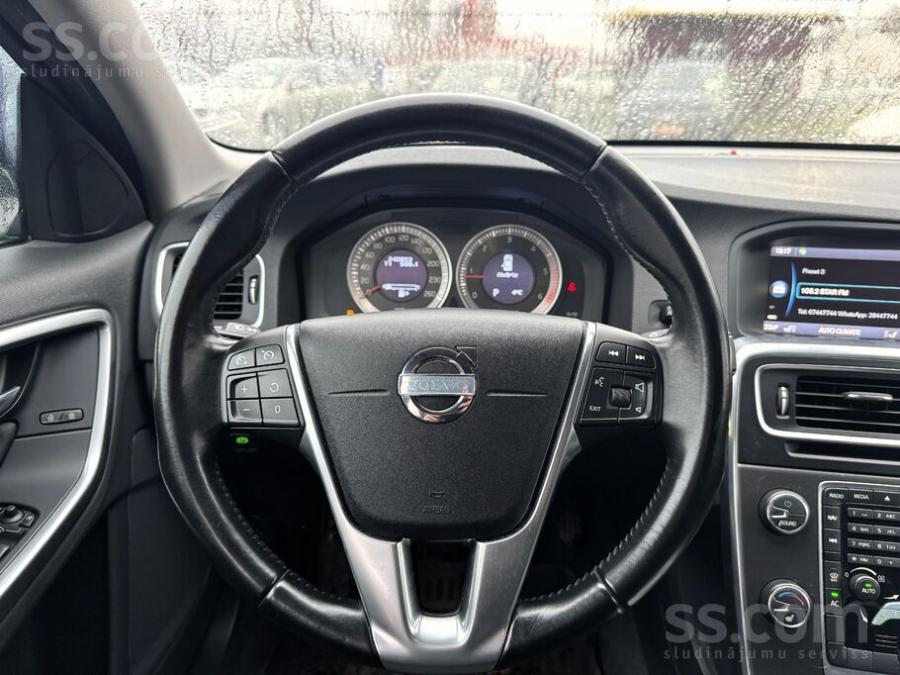 Zils Volvo S60 2011 Rīga, ar dzinēja tilpumu 2.00 L un nobraukumu 242 tūkst. km par 6700 €, foto 12 vietnē AUTOMOTO.COM.LV