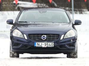 Blue Volvo S60 2011 in Riga, with an engine capacity of 2.00 L and mileage of 244 thousand km for 7500 €, photo 2 on AUTOMOTO.COM.LV