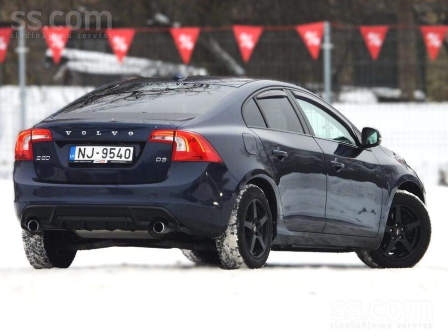 Blue Volvo S60 2011 in Riga, with an engine capacity of 2.00 L and mileage of 244 thousand km for 7500 €, photo 7 on AUTOMOTO.COM.LV