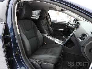 Blue Volvo S60 2011 in Riga, with an engine capacity of 2.00 L and mileage of 244 thousand km for 7500 €, photo 15 on AUTOMOTO.COM.LV