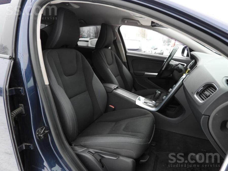 Blue Volvo S60 2011 in Riga, with an engine capacity of 2.00 L and mileage of 244 thousand km for 7500 €, photo 15 on AUTOMOTO.COM.LV