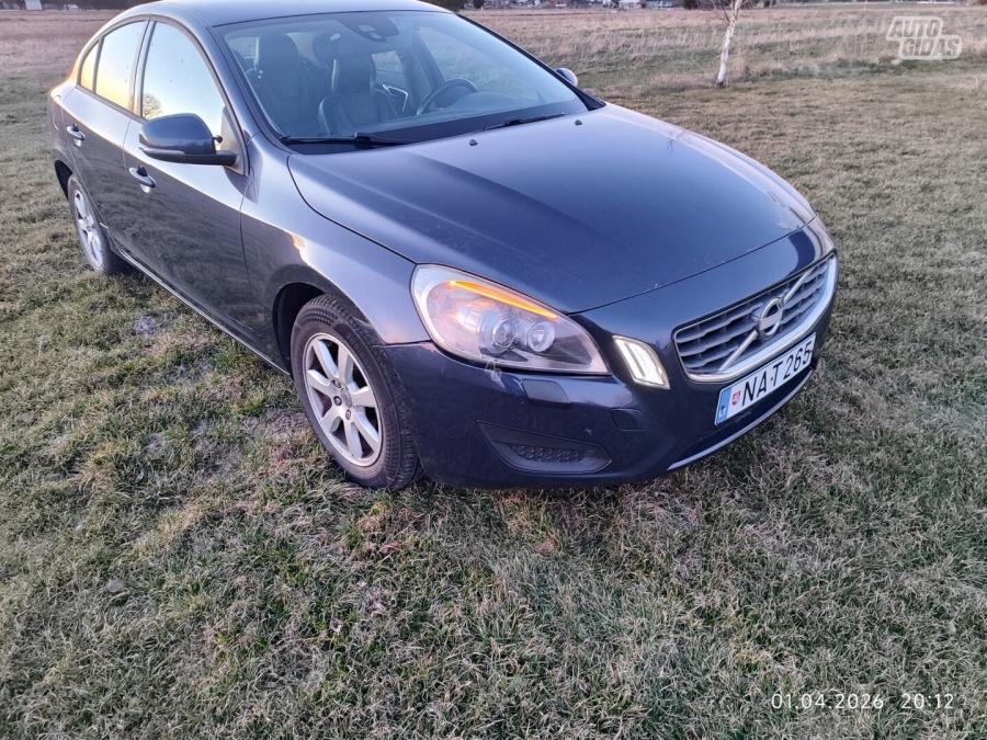 Blue Volvo S60 2011 in Kaunas, with an engine capacity of 1.60 L and mileage of 280 thousand km for 4999 €, photo 5 on AUTOMOTO.COM.LV