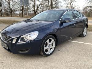 Zils Volvo S60 2011 Ogre, ar dzinēja tilpumu 2.00 L un nobraukumu 260 tūkst. km par 5990 €, foto 3 vietnē AUTOMOTO.COM.LV