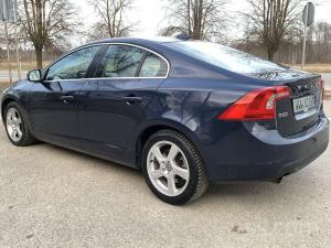 Zils Volvo S60 2011 Ogre, ar dzinēja tilpumu 2.00 L un nobraukumu 260 tūkst. km par 5990 €, foto 6 vietnē AUTOMOTO.COM.LV