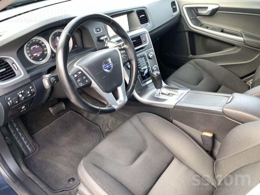 Zils Volvo S60 2011 Ogre, ar dzinēja tilpumu 2.00 L un nobraukumu 260 tūkst. km par 5990 €, foto 11 vietnē AUTOMOTO.COM.LV