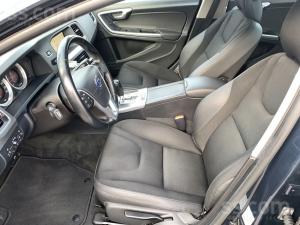 Zils Volvo S60 2011 Ogre, ar dzinēja tilpumu 2.00 L un nobraukumu 260 tūkst. km par 5990 €, foto 12 vietnē AUTOMOTO.COM.LV