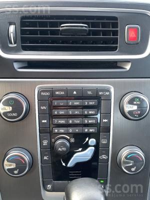 Zils Volvo S60 2011 Ogre, ar dzinēja tilpumu 2.00 L un nobraukumu 260 tūkst. km par 5990 €, foto 13 vietnē AUTOMOTO.COM.LV