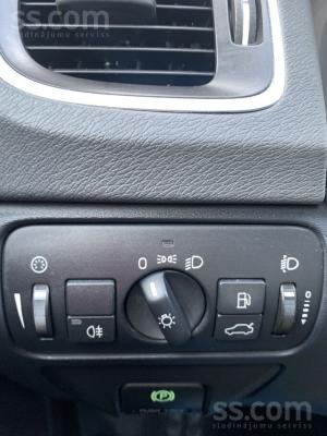 Zils Volvo S60 2011 Ogre, ar dzinēja tilpumu 2.00 L un nobraukumu 260 tūkst. km par 5990 €, foto 17 vietnē AUTOMOTO.COM.LV
