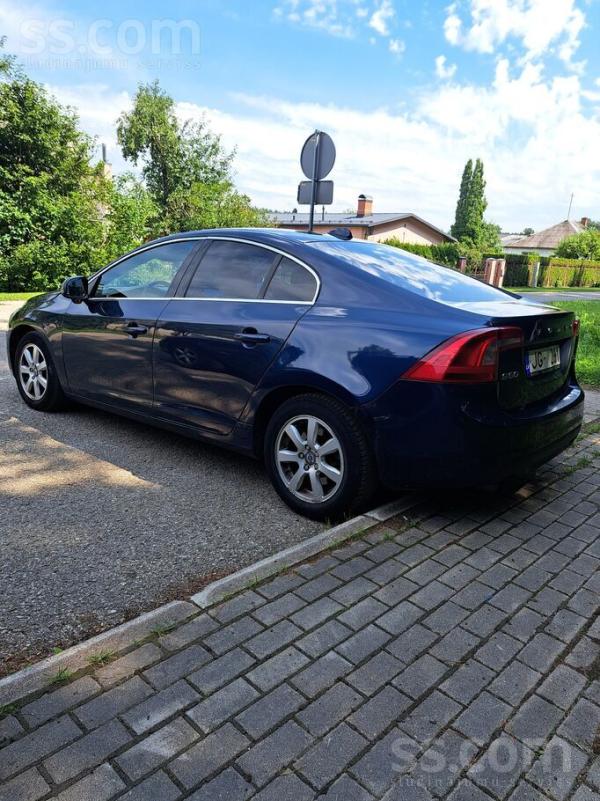 Zils Volvo S60 2011 Rīga, ar dzinēja tilpumu 2.00 L un nobraukumu 163 tūkst. km par 5200 €, foto 2 vietnē AUTOMOTO.COM.LV