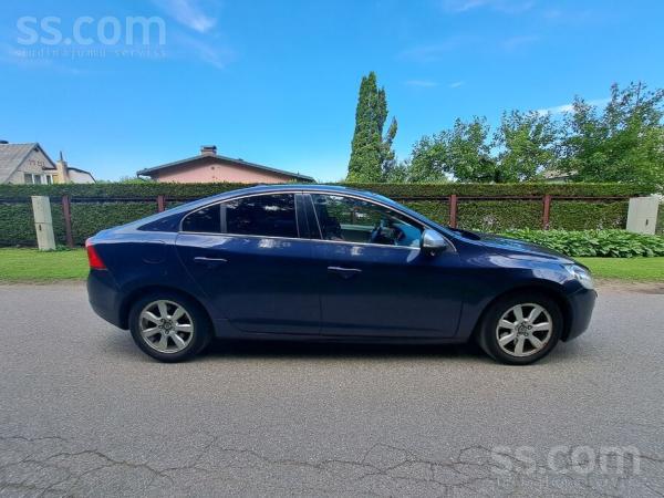 Zils Volvo S60 2011 Rīga, ar dzinēja tilpumu 2.00 L un nobraukumu 163 tūkst. km par 5200 €, foto 3 vietnē AUTOMOTO.COM.LV