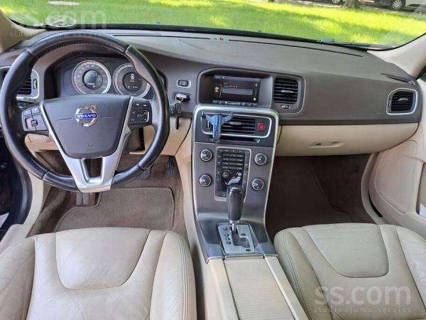 Zils Volvo S60 2011 Rīga, ar dzinēja tilpumu 2.00 L un nobraukumu 163 tūkst. km par 5200 €, foto 9 vietnē AUTOMOTO.COM.LV