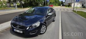 Zils Volvo S60 2011 Rīga, ar dzinēja tilpumu 2.00 L un nobraukumu 160 tūkst. km par 6500 €, foto  vietnē AUTOMOTO.COM.LV
