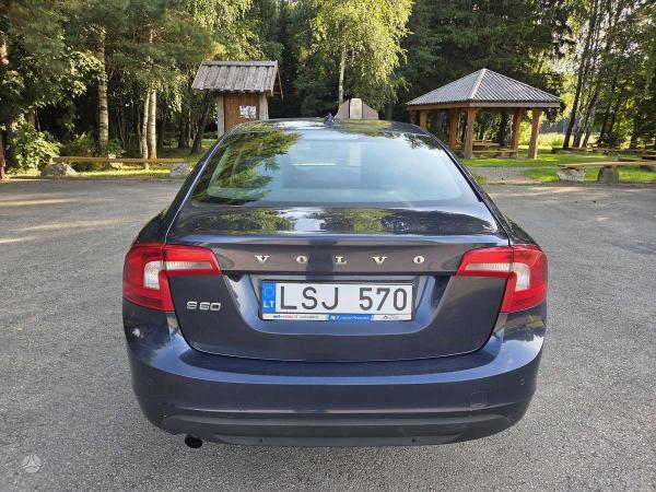 Blue Volvo S60 2011 in Skuodas, with an engine capacity of 1.98 L and mileage of 295 thousand km for 5500 €, photo 2 on AUTOMOTO.COM.LV