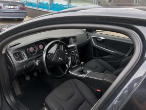 Blue Volvo S60 2011 in Klaipeda, with an engine capacity of 2.40 L and mileage of 360 thousand km for 4200 €, photo 7 on AUTOMOTO.COM.LV