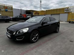 Zils Volvo S60 2011 Viļņa, ar dzinēja tilpumu 1.98 L un nobraukumu 295 tūkst. km par 6500 €, foto 3 vietnē AUTOMOTO.COM.LV