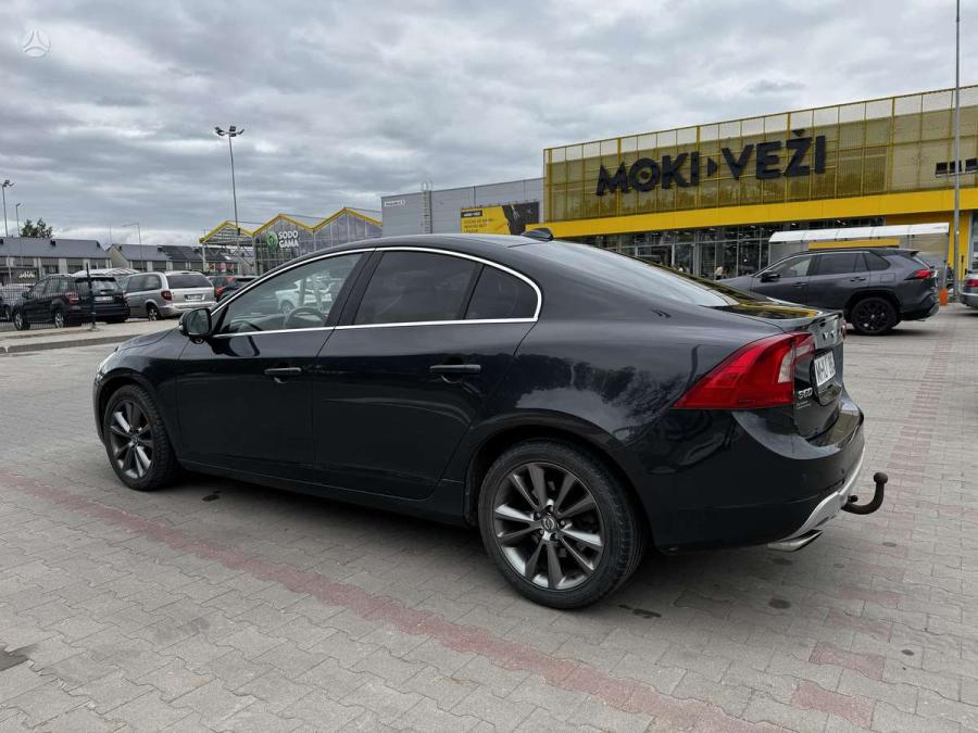 Zils Volvo S60 2011 Viļņa, ar dzinēja tilpumu 1.98 L un nobraukumu 295 tūkst. km par 6500 €, foto 7 vietnē AUTOMOTO.COM.LV