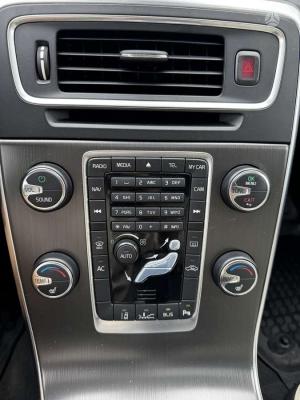 Zils Volvo S60 2011 Viļņa, ar dzinēja tilpumu 1.98 L un nobraukumu 295 tūkst. km par 6500 €, foto 12 vietnē AUTOMOTO.COM.LV