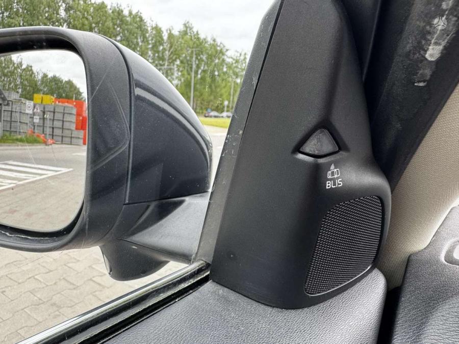 Zils Volvo S60 2011 Viļņa, ar dzinēja tilpumu 1.98 L un nobraukumu 295 tūkst. km par 6500 €, foto 16 vietnē AUTOMOTO.COM.LV