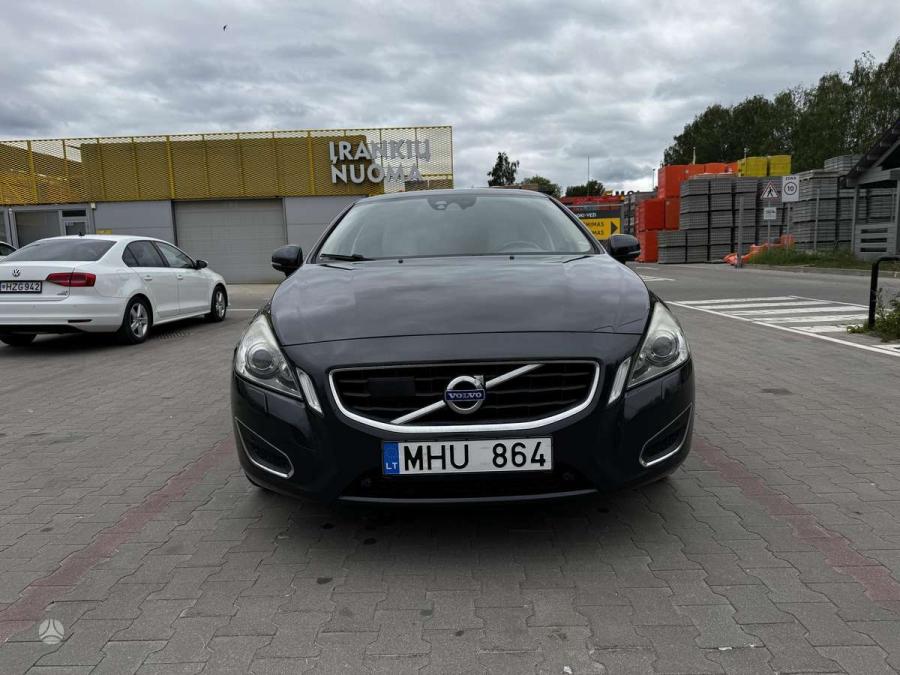 Zils Volvo S60 2011 Viļņa, ar dzinēja tilpumu 1.98 L un nobraukumu 295 tūkst. km par 6500 €, foto 21 vietnē AUTOMOTO.COM.LV