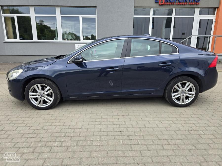 Zils Volvo S60 2012 Kauņa, ar dzinēja tilpumu 1.60 L un nobraukumu 300 tūkst. km par 4700 €, foto 6 vietnē AUTOMOTO.COM.LV