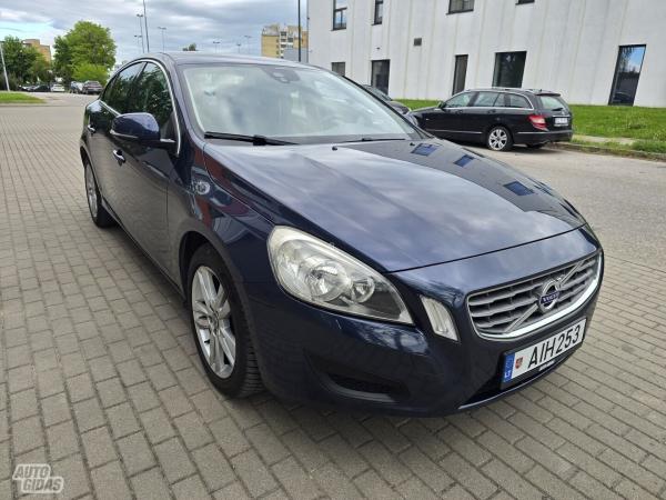Zils Volvo S60 2012 Kauņa, ar dzinēja tilpumu 1.60 L un nobraukumu 300 tūkst. km par 4700 €, foto 10 vietnē AUTOMOTO.COM.LV