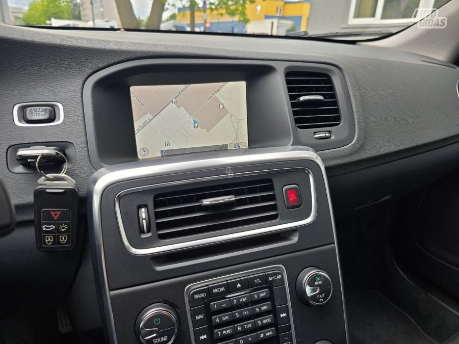 Zils Volvo S60 2012 Kauņa, ar dzinēja tilpumu 1.60 L un nobraukumu 300 tūkst. km par 4700 €, foto 22 vietnē AUTOMOTO.COM.LV