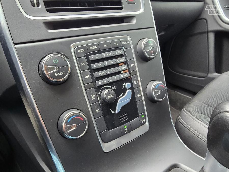 Zils Volvo S60 2012 Kauņa, ar dzinēja tilpumu 1.60 L un nobraukumu 300 tūkst. km par 4700 €, foto 24 vietnē AUTOMOTO.COM.LV