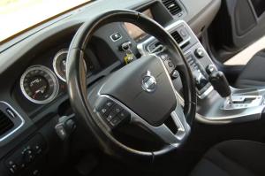 Blue Volvo S60 2012 in Jekabpils, with an engine capacity of 2.00 L and mileage of 235 thousand km for 6900 €, photo 18 on AUTOMOTO.COM.LV