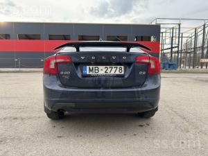 Zils Volvo S60 2012 Rīga, ar dzinēja tilpumu 2.00 L un nobraukumu 334 tūkst. km par 5000 €, foto 3 vietnē AUTOMOTO.COM.LV